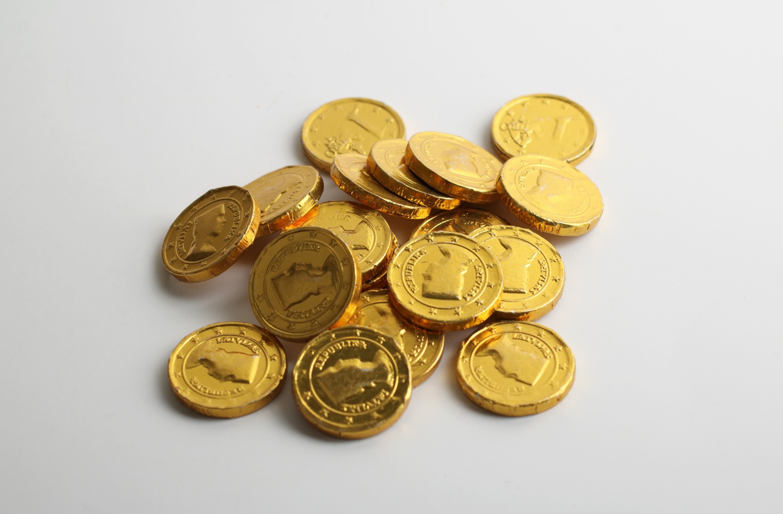 CVMR’s $7 Billion Gold-Backed Token Fund Forges a New Path to Critical Minerals Security ...